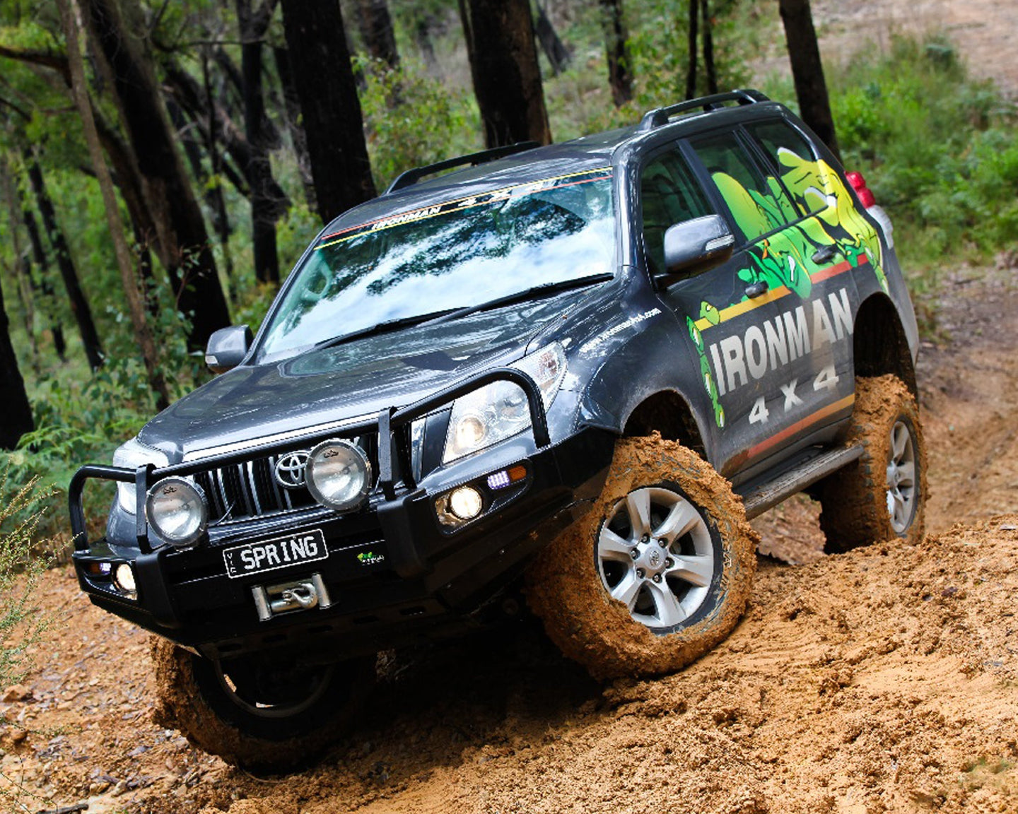 Deluxe Bull Bar for Toyota Prado 150 (2009-2013) – IRONMAN 4X4 Australia