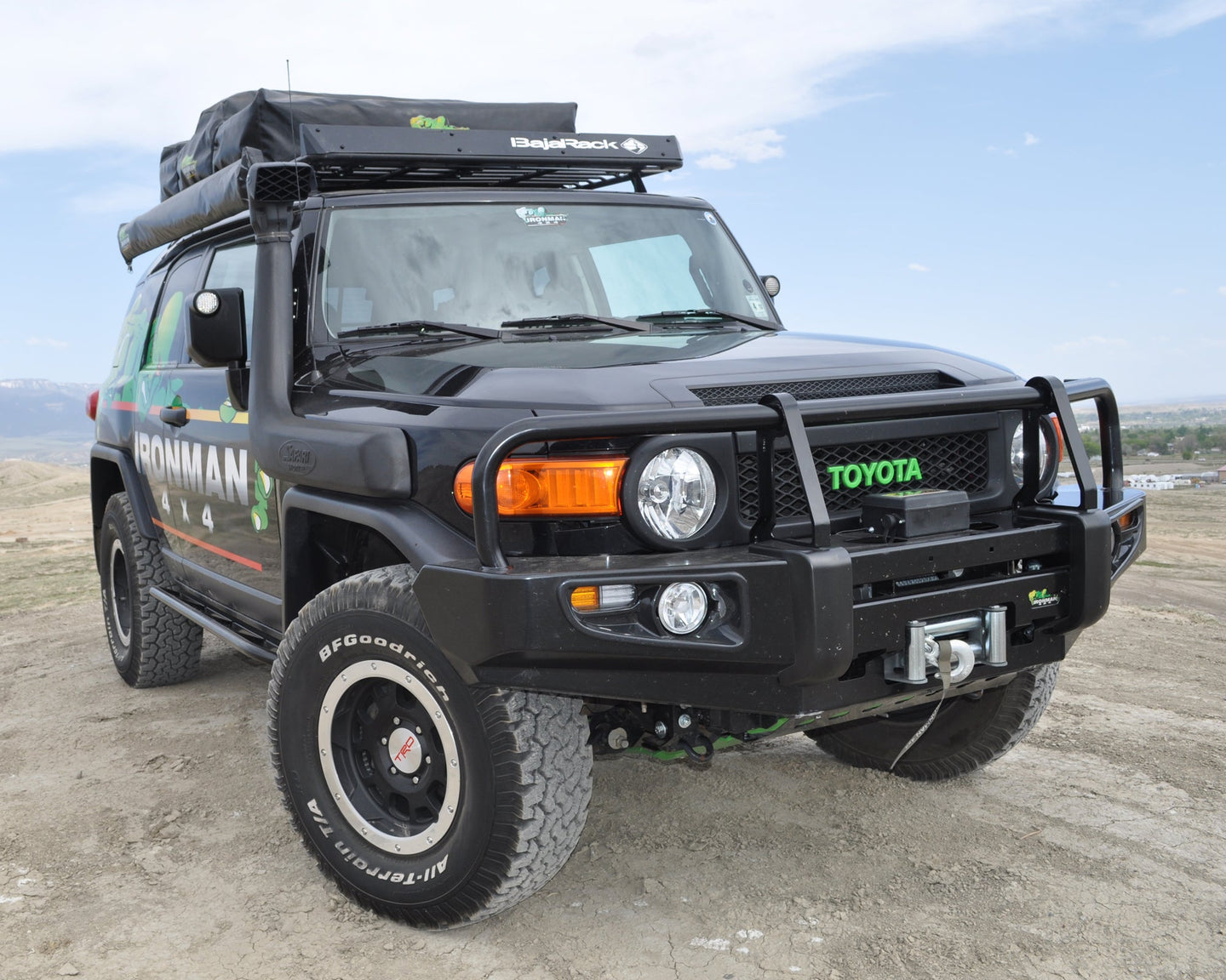 Deluxe Bull Bar for Toyota FJ Cruiser – IRONMAN 4X4 Australia