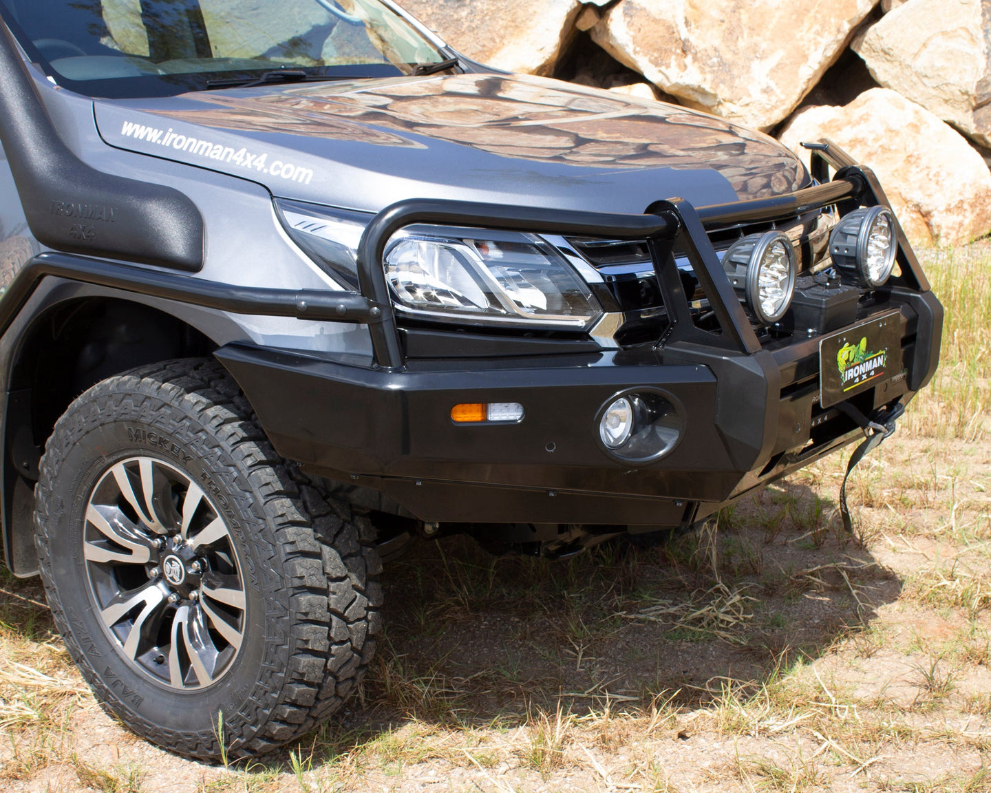 Deluxe Bull Bar for Holden RG Colorado (2017-2020) – IRONMAN 4X4 Australia