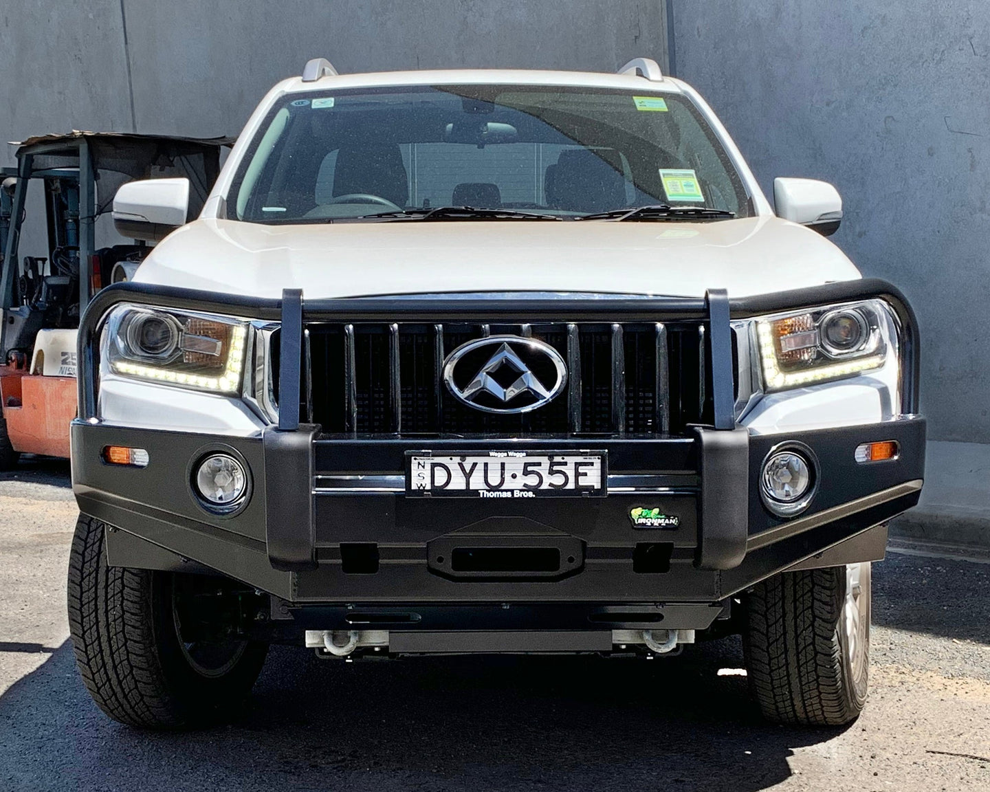 Deluxe Bull Bar for LDV T60 (2017-2021) – IRONMAN 4X4 Australia