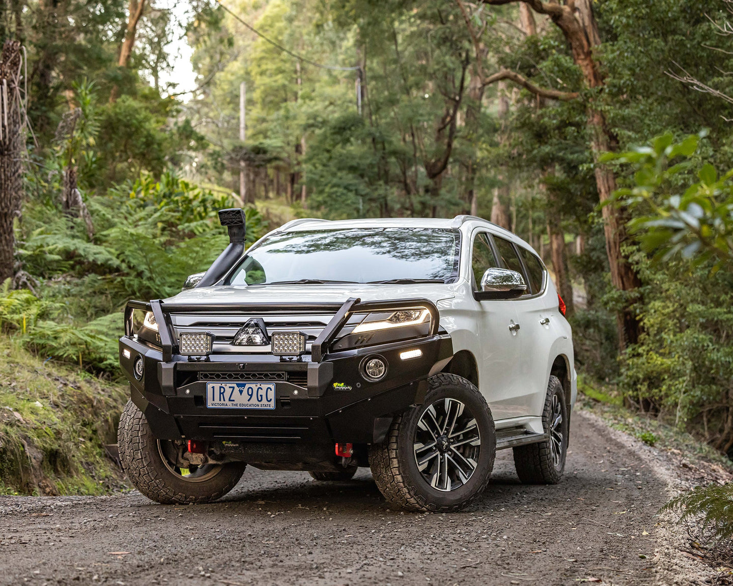 Deluxe Bull Bar for Mitsubishi Pajero Sport (2020+) – IRONMAN 4X4 Australia