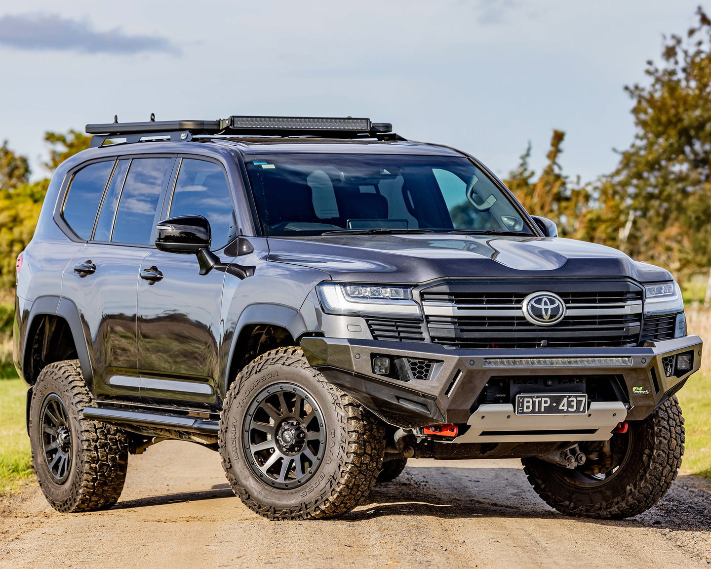 Raid Bar for Toyota 300 Series LandCruiser – IRONMAN 4X4 Australia