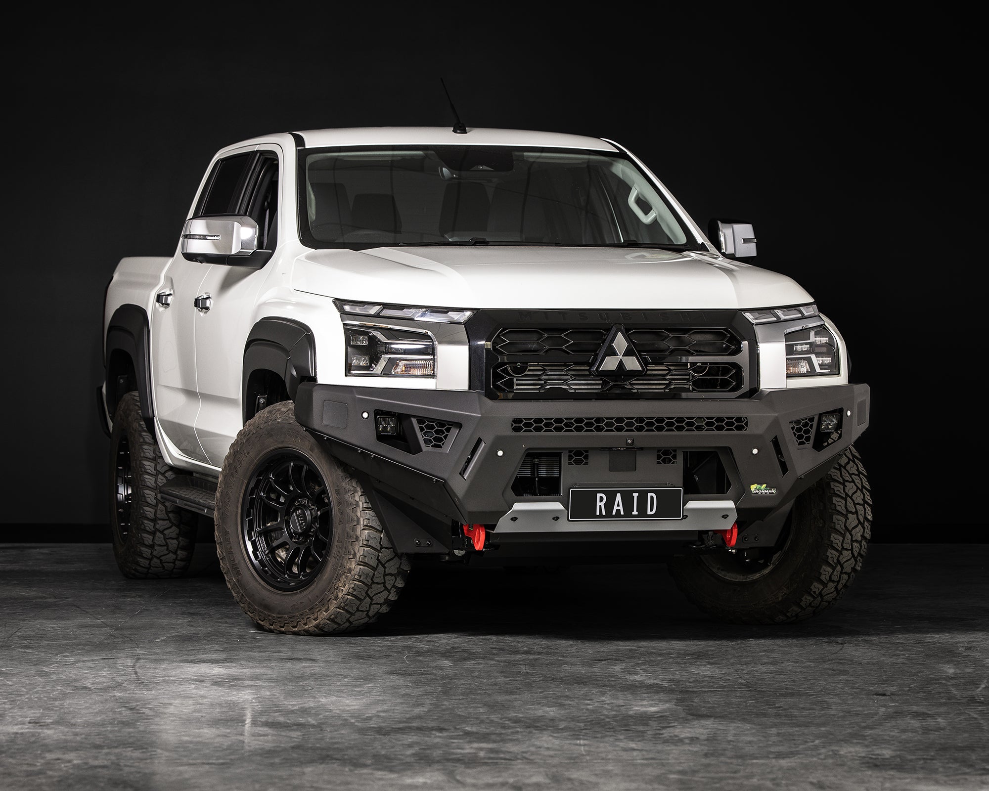 Raid Bar for Mitsubishi MV Triton – IRONMAN 4X4 Australia