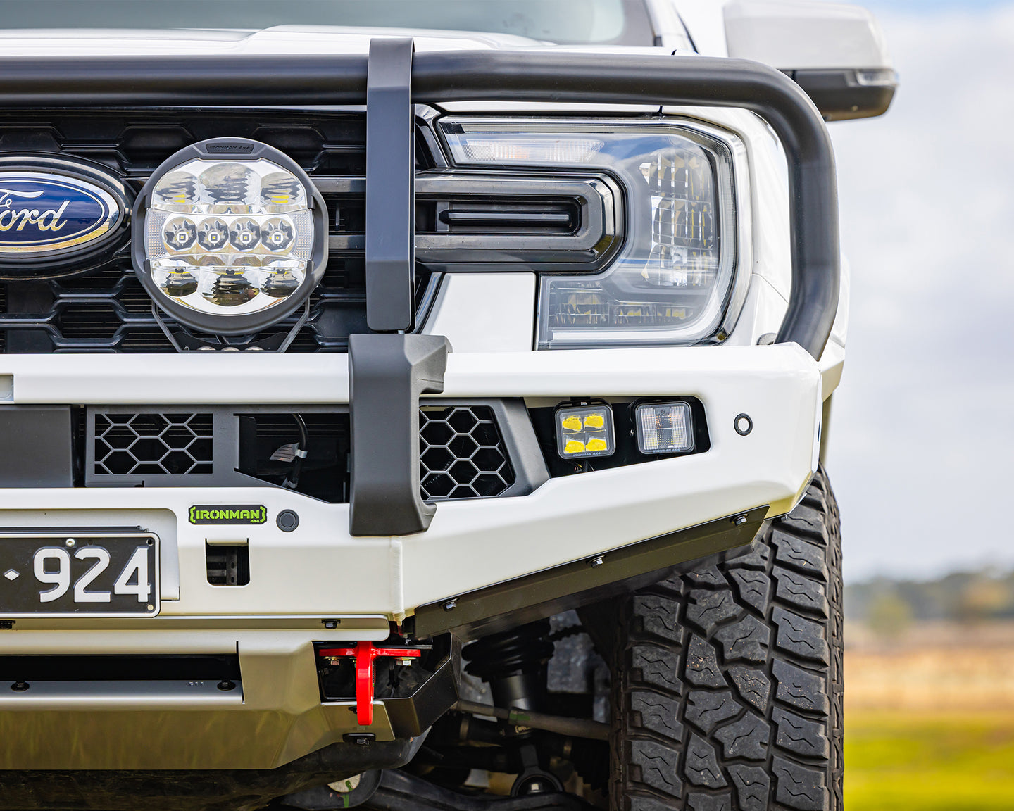 APEX Bull Bar for Ford Everest Next Gen – IRONMAN 4X4 Australia