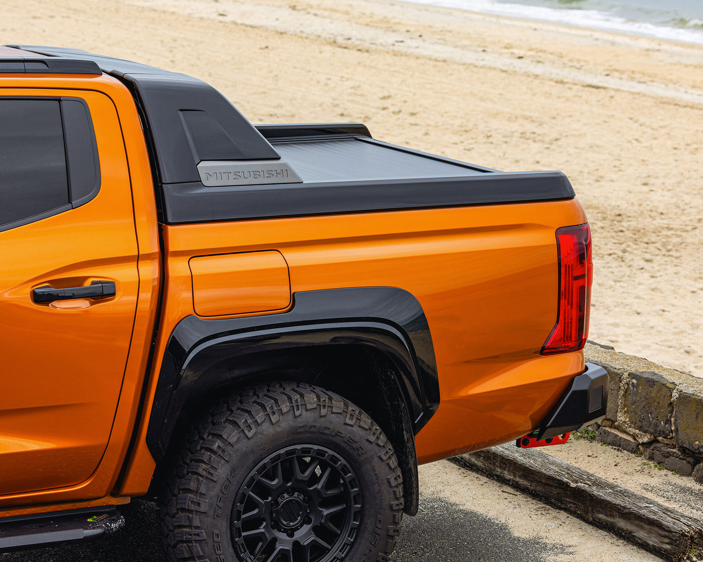 Manual Slide-Away Ute Roller Shutter for Mitsubishi Triton MV – IRONMAN ...