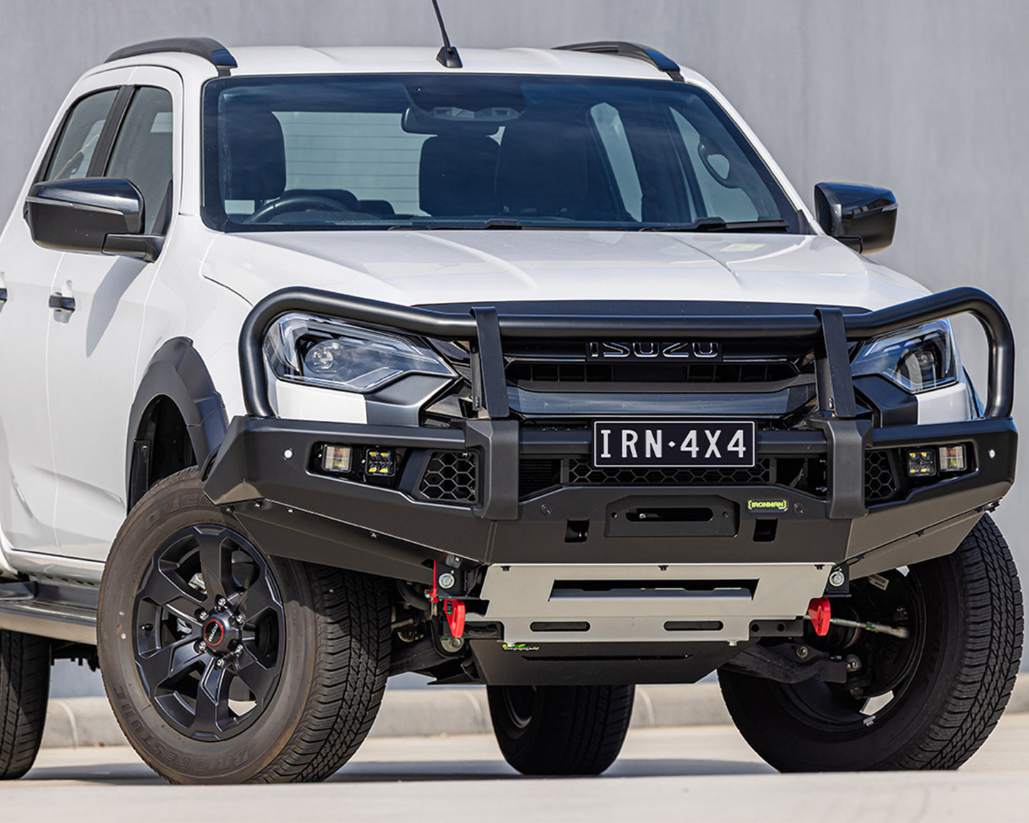 APEX Bull Bar & Lights Kit for Isuzu D-MAX (24+) | BBP124AK – IRONMAN ...