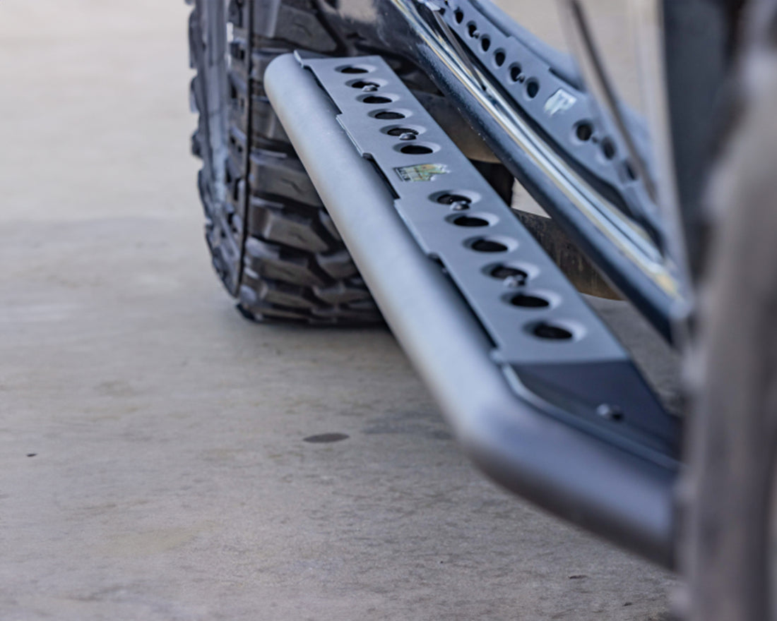 Steel 4x4 Side Steps for Chevrolet Silverado 1500 2019+ – IRONMAN 4X4 ...