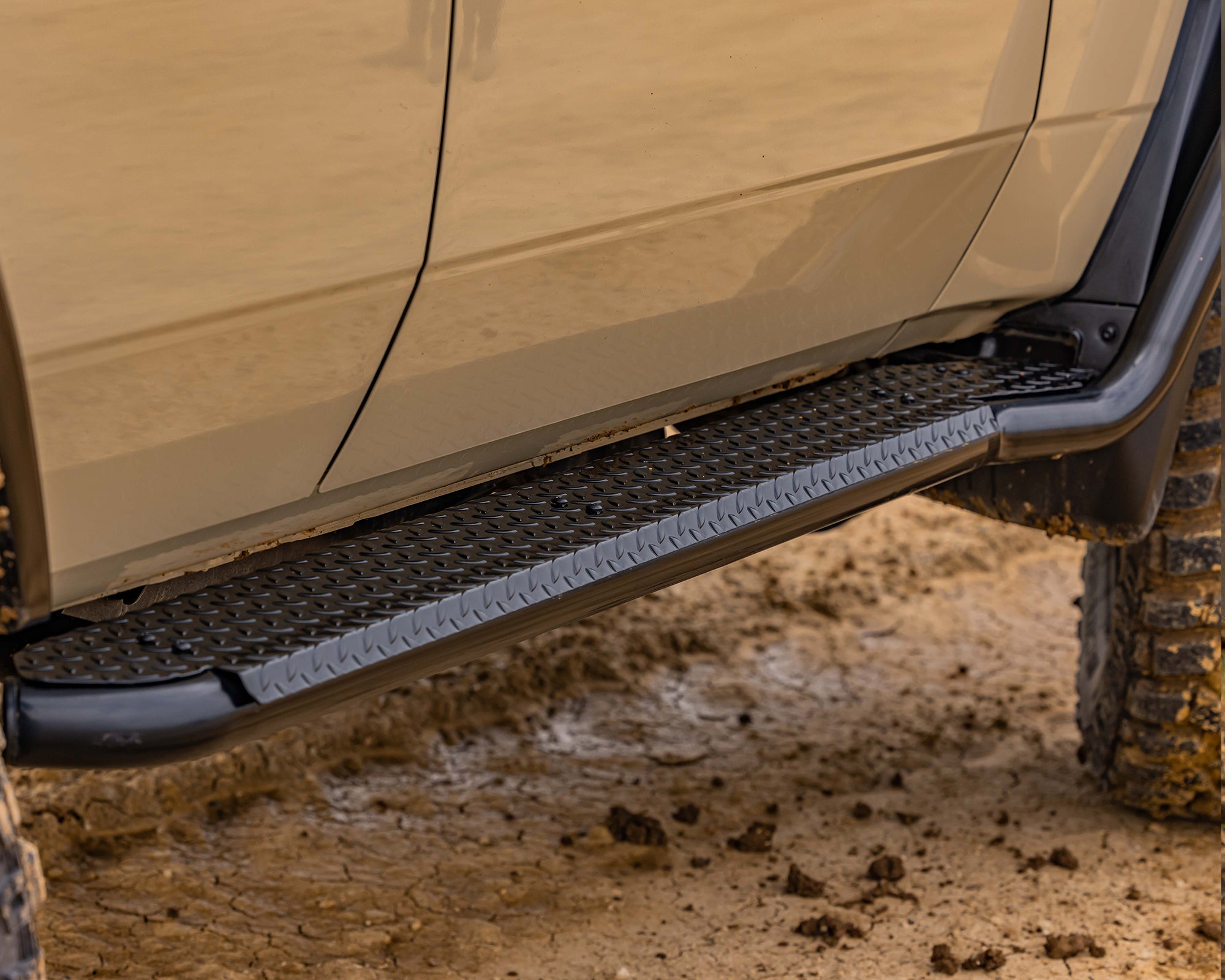 Steel 4x4 Side Steps & Rails for Nissan Navara D40 2005+ – IRONMAN 4X4 ...