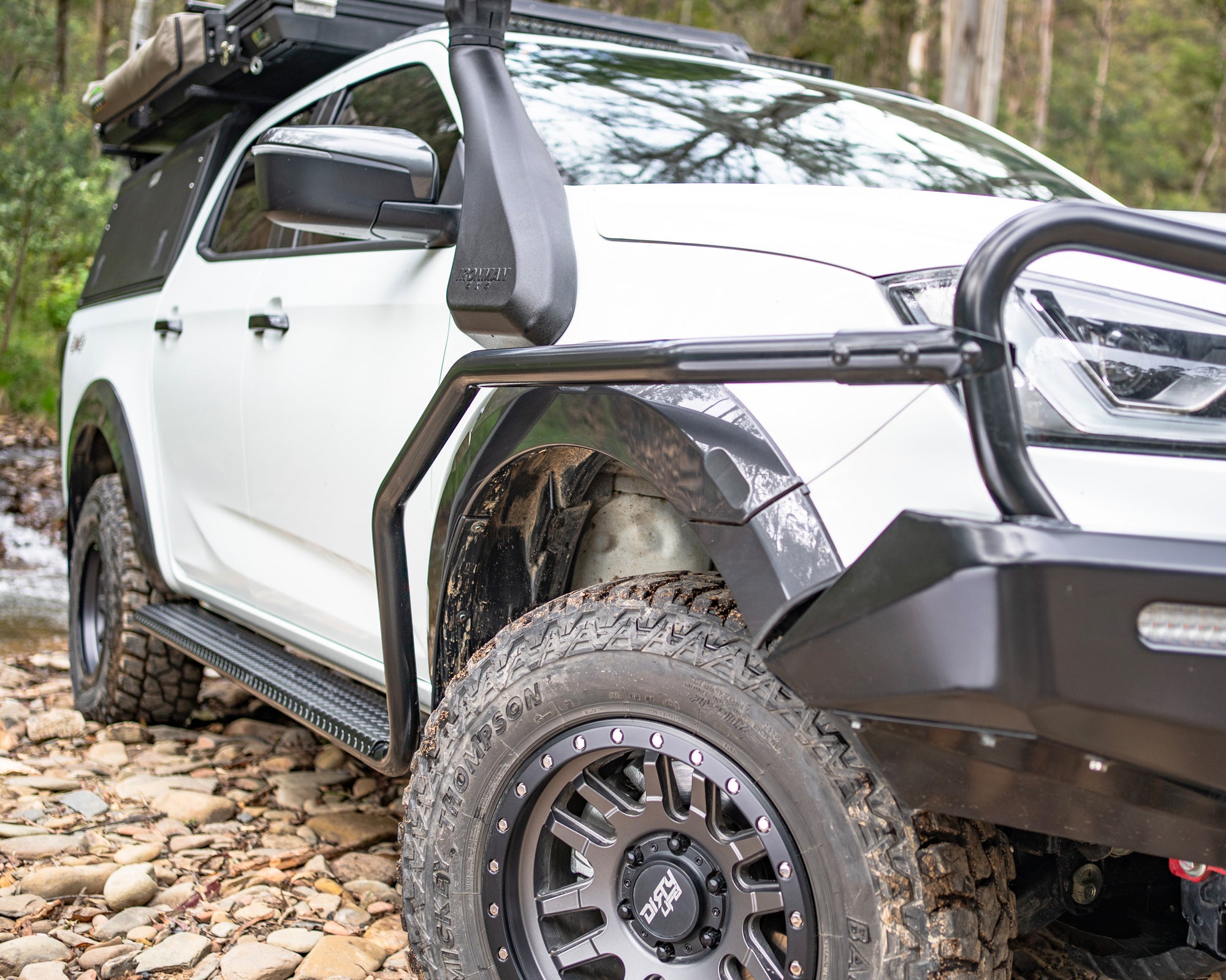 Steel 4x4 Side Steps & Rails for Isuzu D-Max 2019+ – IRONMAN 4X4 Australia