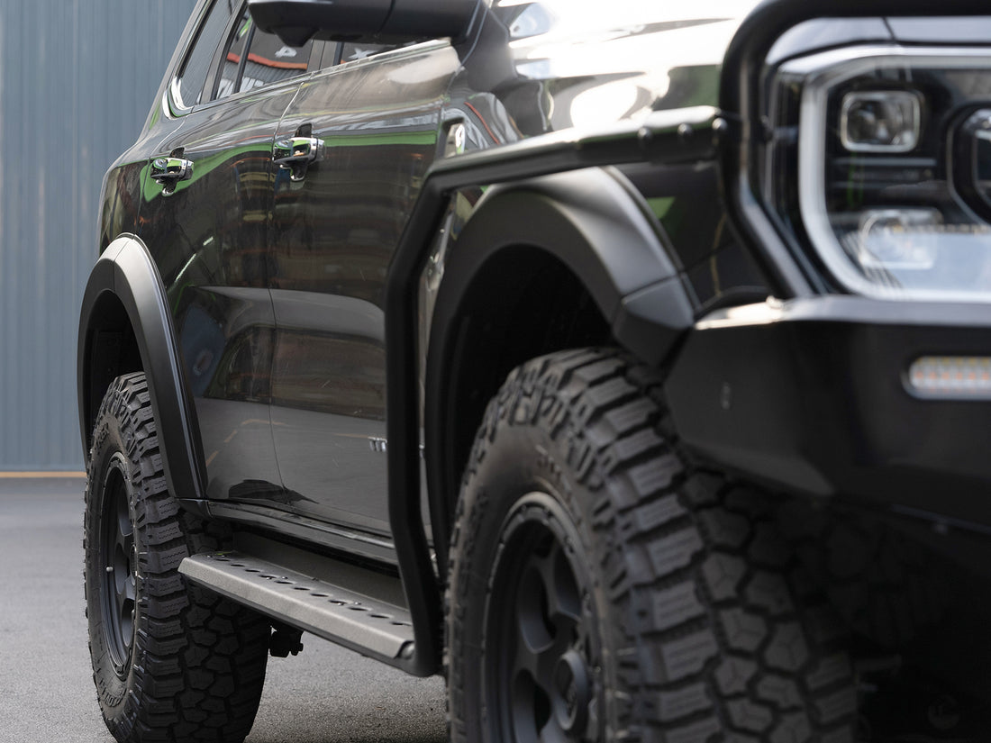 Steel 4x4 Side Steps & Rails for Mitsubishi MV Triton 2024+ – IRONMAN ...