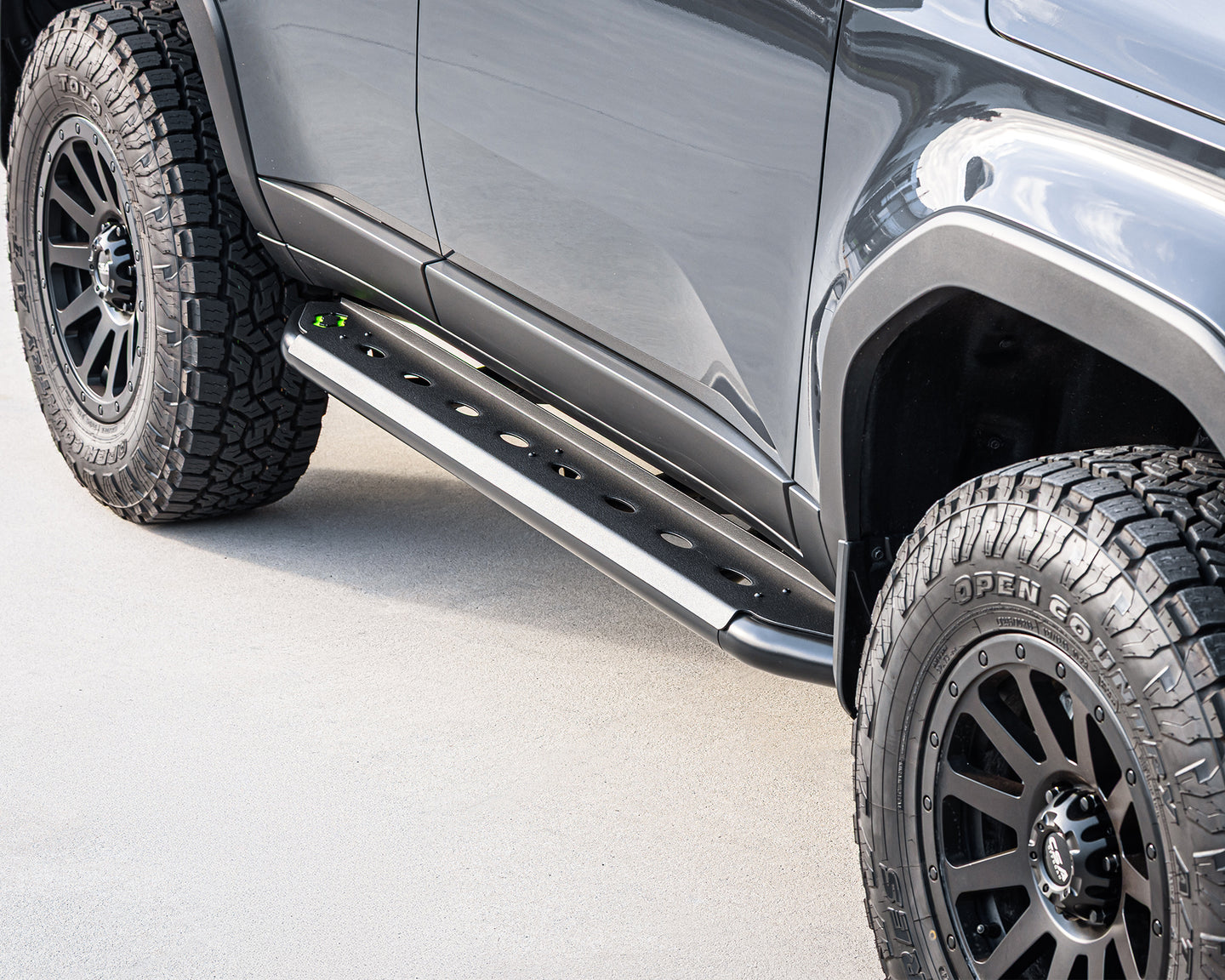 Premium Side Steps & Rails for Mitsubishi Triton (24+) | SSRP120-D ...