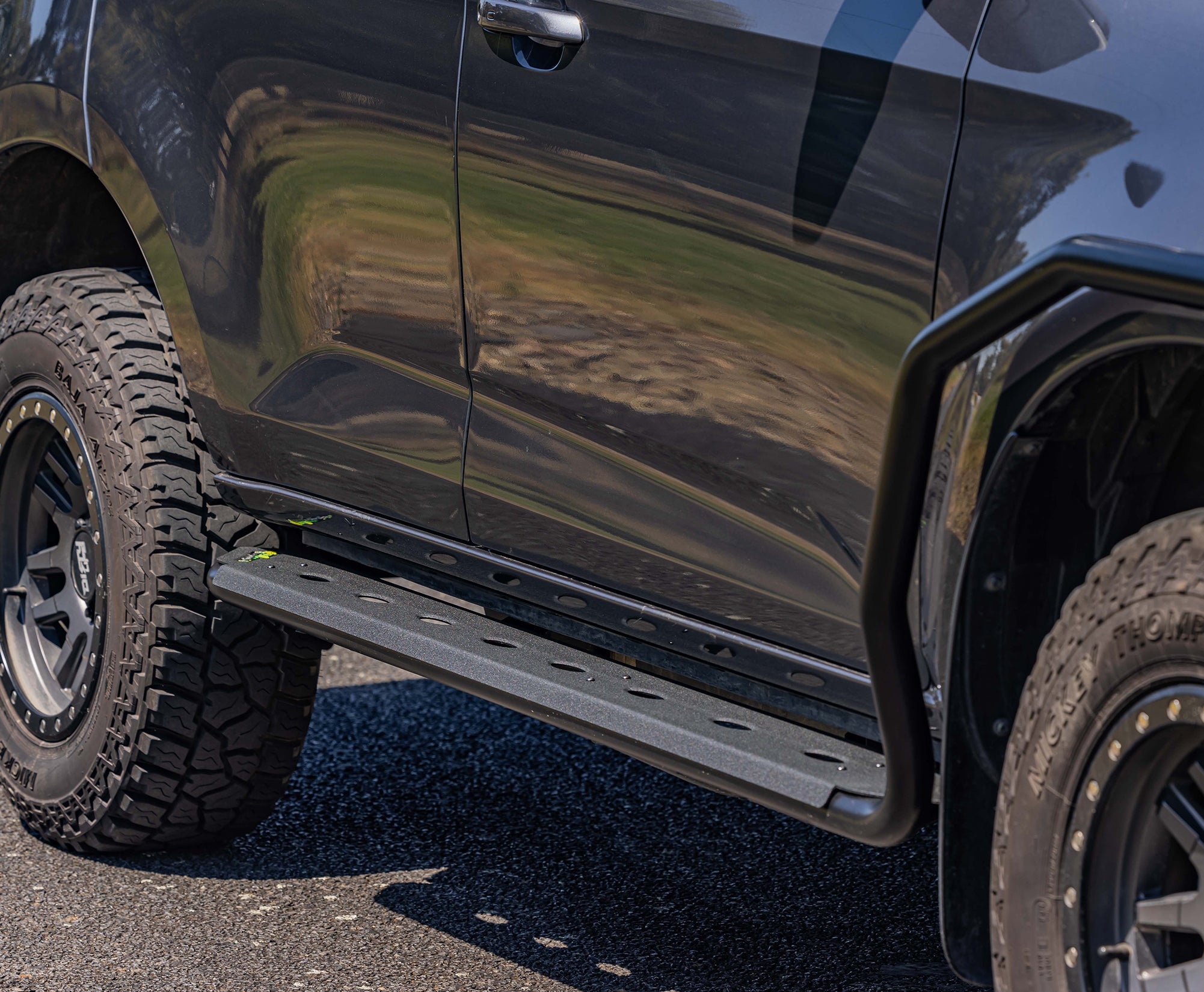 Steel 4x4 Side Steps & Rails for Isuzu MU-X 2021+ – IRONMAN 4X4 Australia