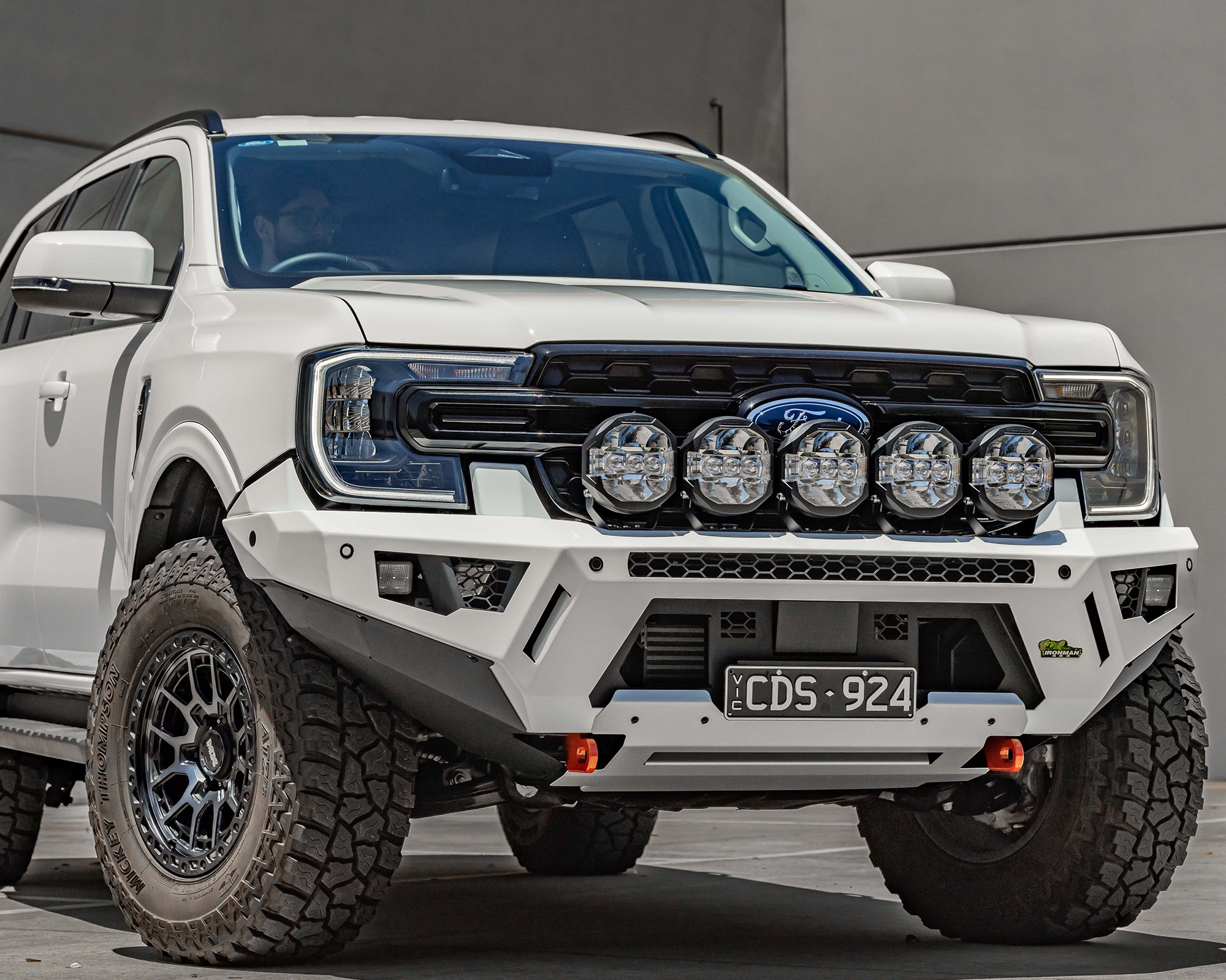 Raid Bar for Ford Everest Next Gen with Light Kit – IRONMAN 4X4 Australia